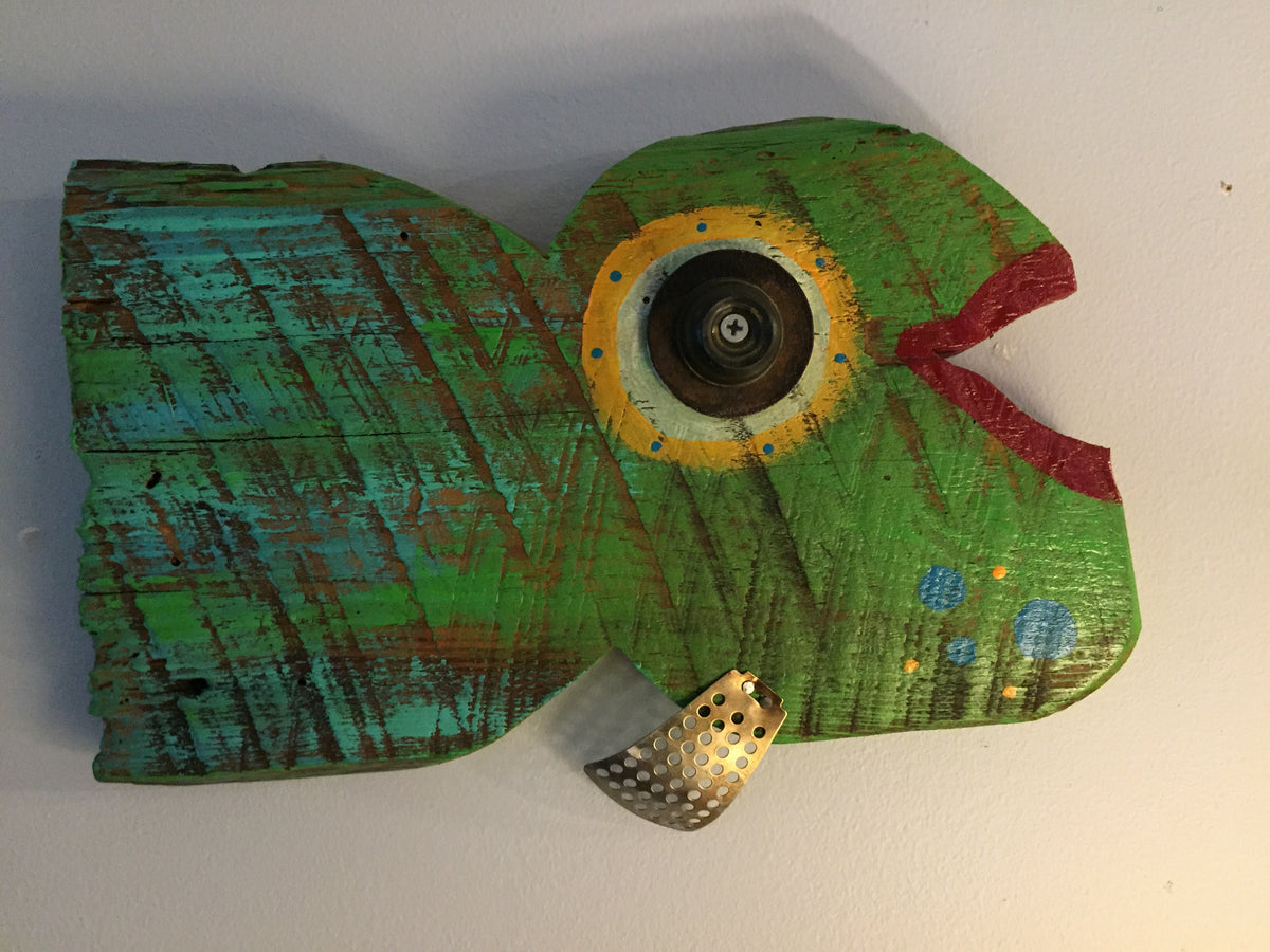 “Leno” handpainted fish on reclaimed wood – River to Sea Gallery